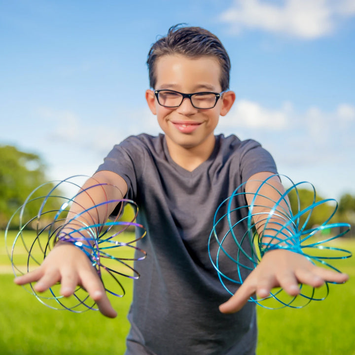 the original toroflux® kinetic arm slinky toy - flowtoys